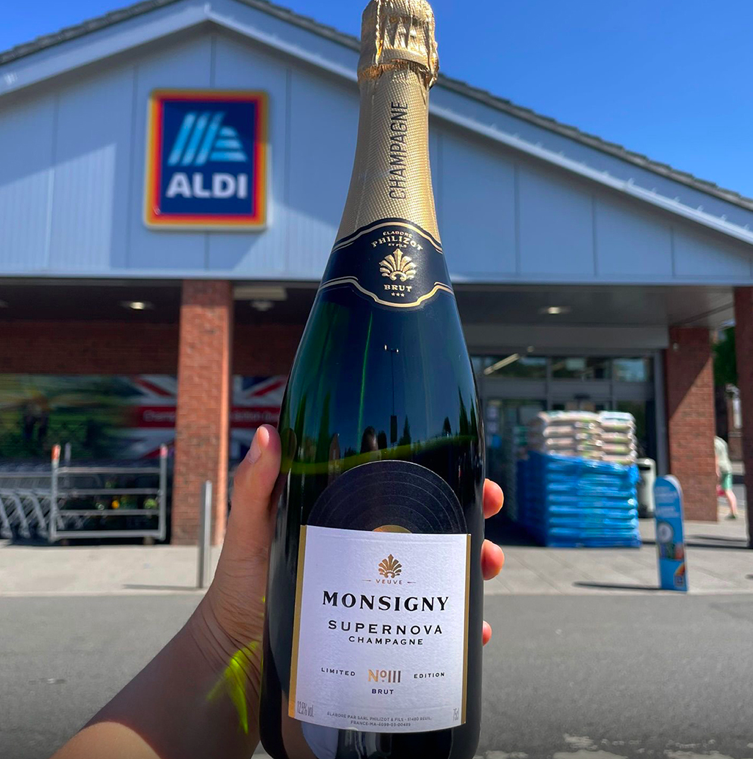 Free Bottle of Supernova Champagne | Free Stuff UK